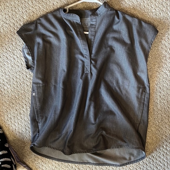 Figs | Tops | Rafaela Oversized Scrub Top Graphite | Poshmark